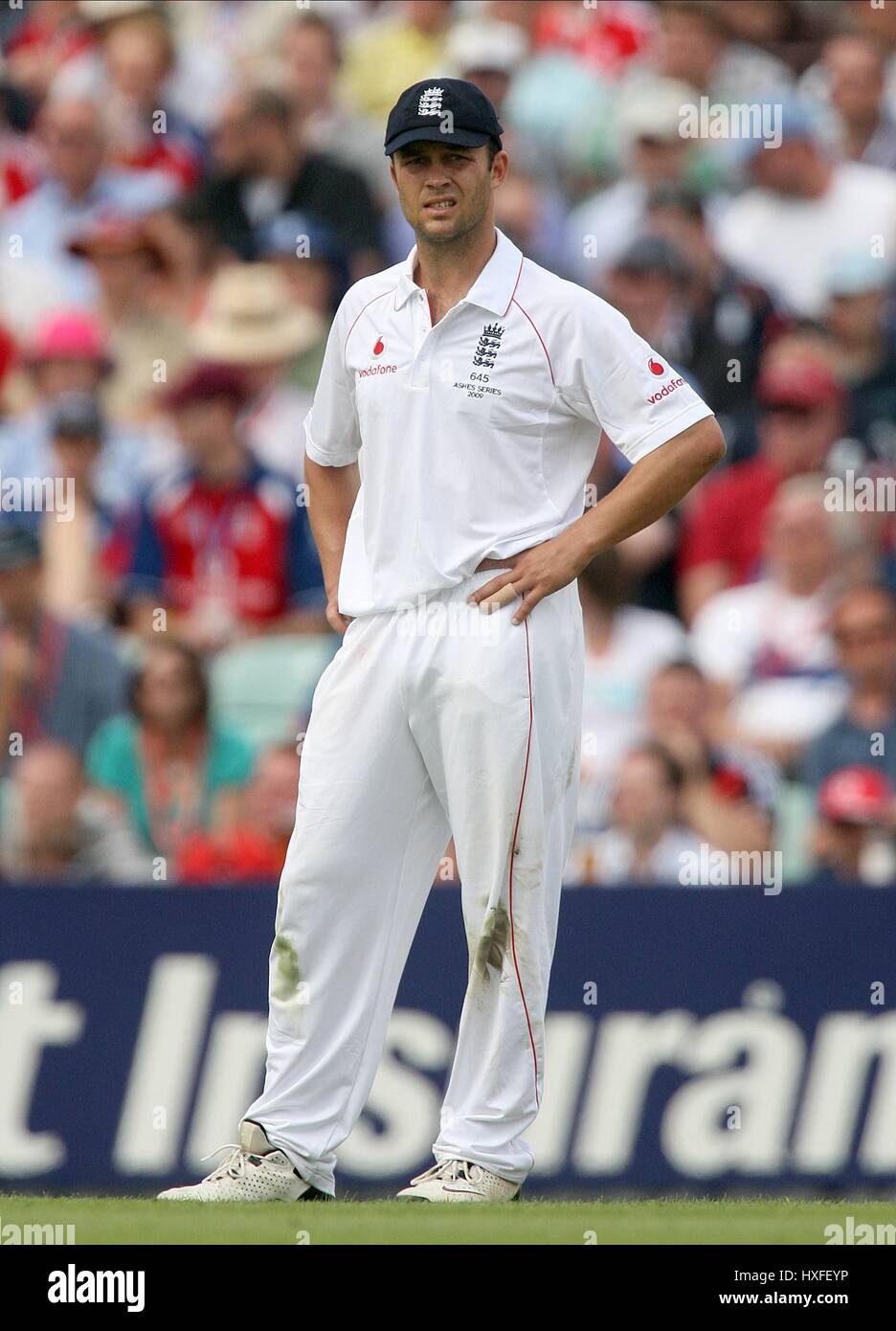 JONATHAN TROTT ENGLAND & WARWICKSHIRE CCC THE BRIT OVAL LONDON ENGLAND ...