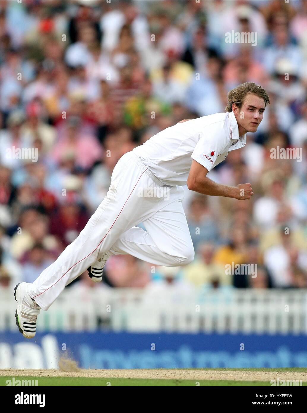 STUART BROAD ENGLAND & NOTTINGHAMSHIRE CCC THE BRIT OVAL LONDON ENGLAND ...