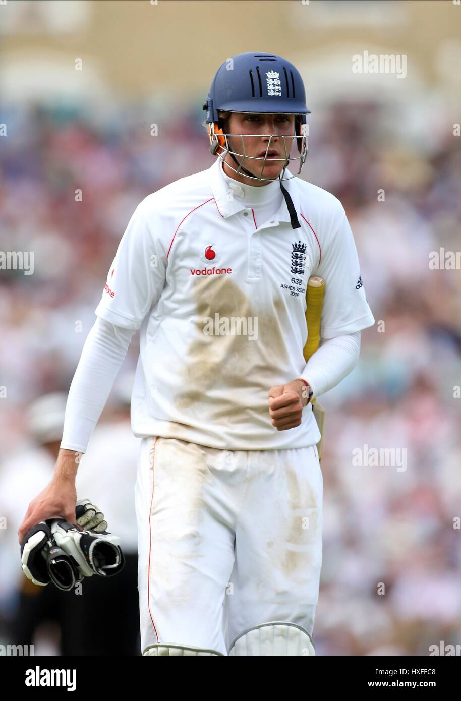 STUART BROAD ENGLAND & NOTTINGHAMSHIRE CCC THE BRIT OVAL LONDON ENGLAND ...