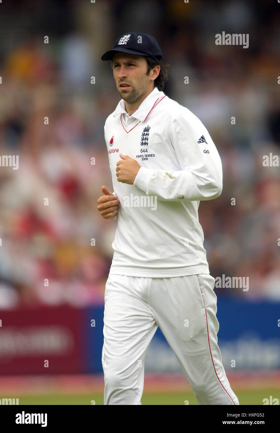 Cricket graham onions hi-res stock photography and images - Alamy