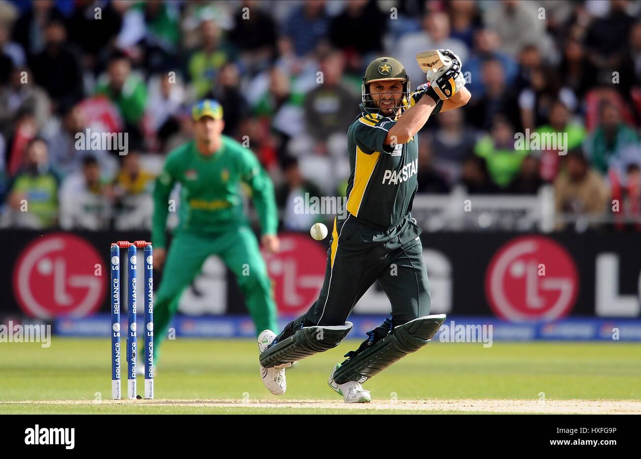 SHAHID AFRIDI PAKISTAN TRENT BRIDGE NOTTINGHAM ENGLAND 18 June 2009 ...