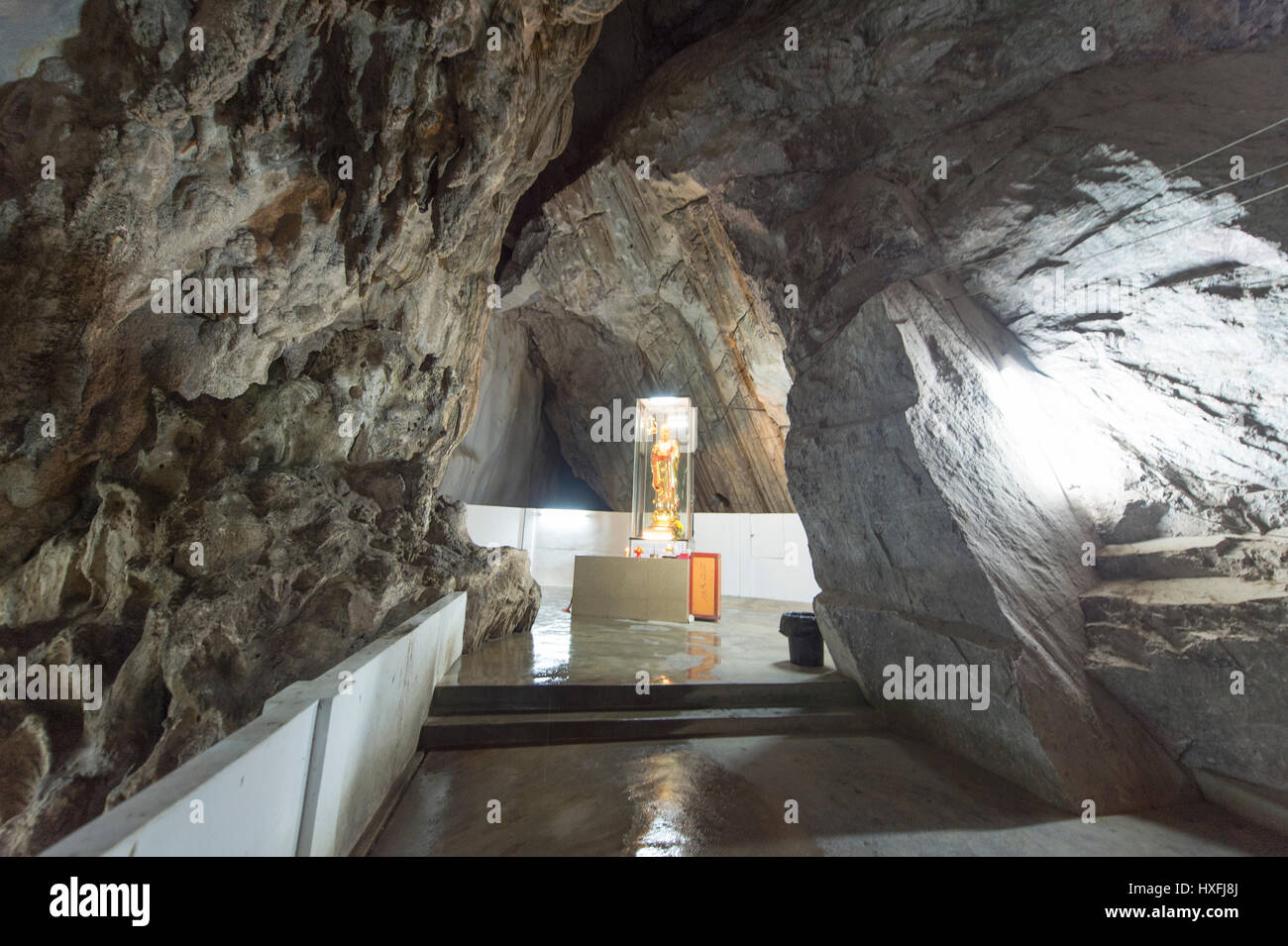 Perak Tong is a Chinese Buddhist temple built within a limestone cave ...