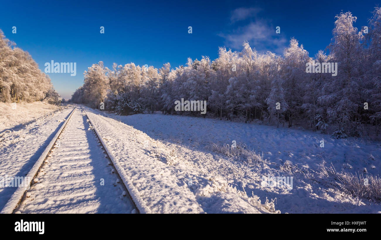 Frozen railway hi-res stock photography and images - Alamy