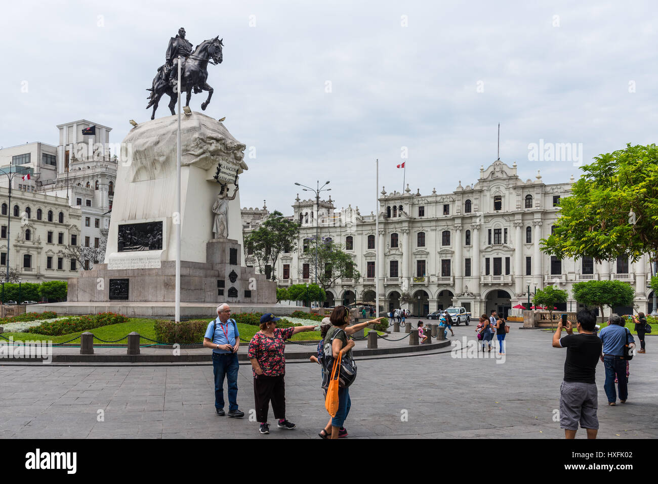 St Martin Square in Historic Centre. Lima, Peru Stock Photo - Alamy