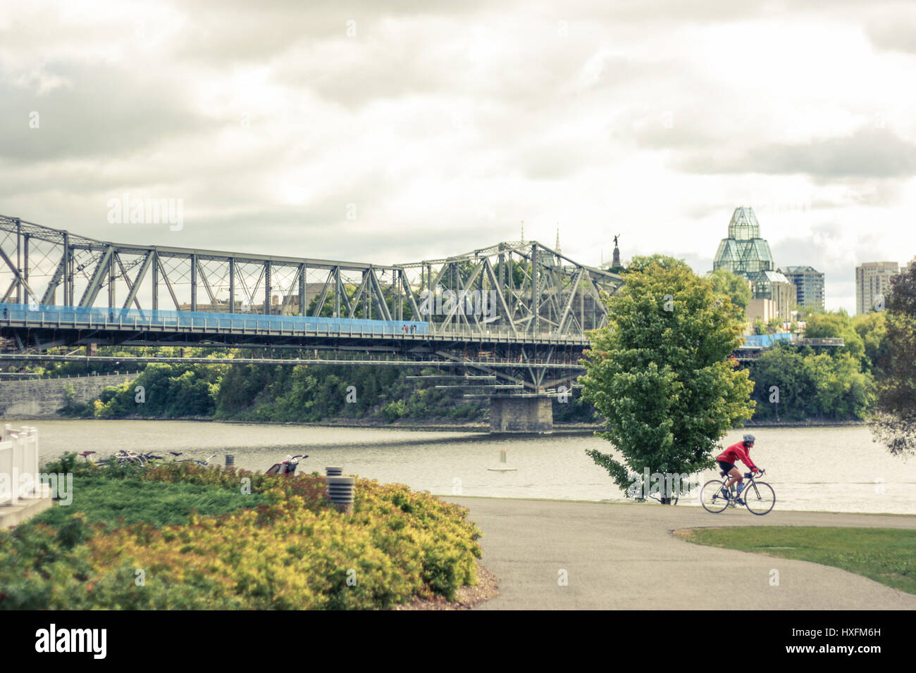 Ottawa river cycling hi-res stock photography and images - Alamy