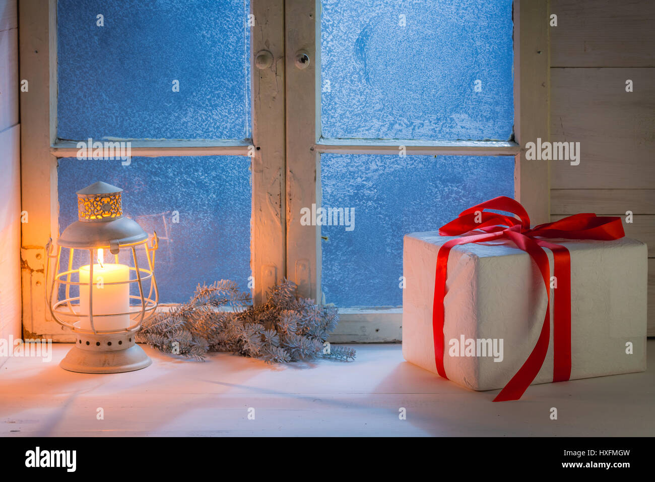 Window frosted festive hi-res stock photography and images - Alamy