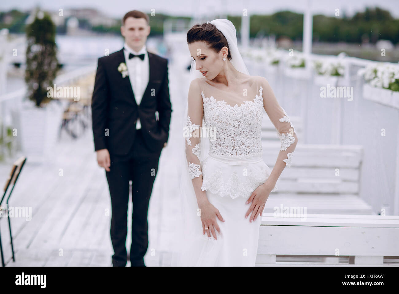 Caucasian bride groom black hi-res stock photography and images - Alamy
