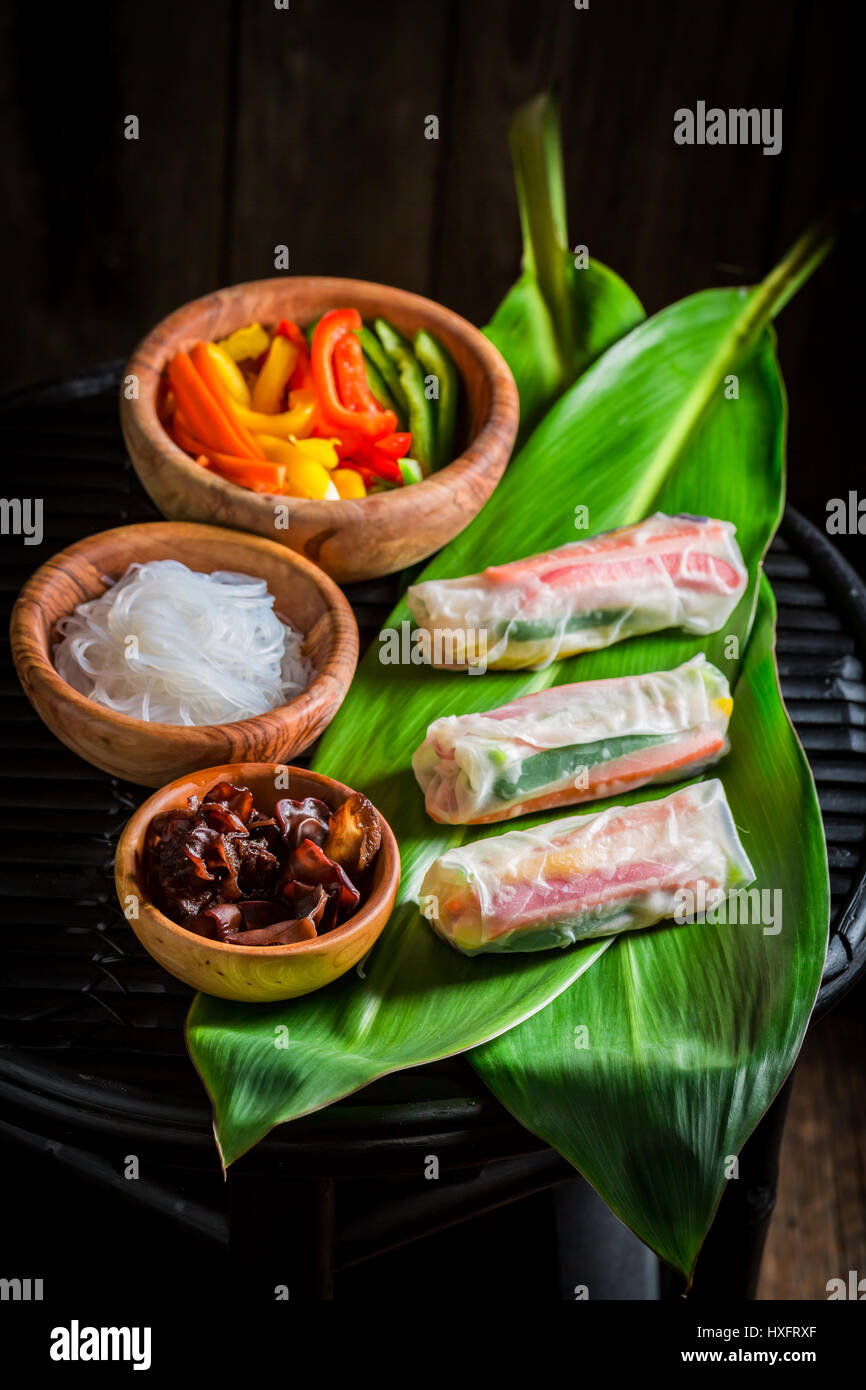 Spring rolls on leaf hi-res stock photography and images - Alamy