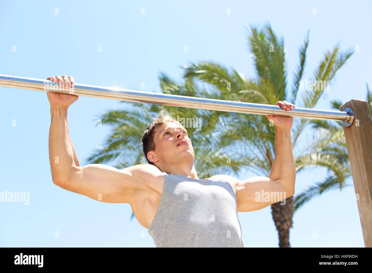 Pull up exercise hi-res stock photography and images - Alamy