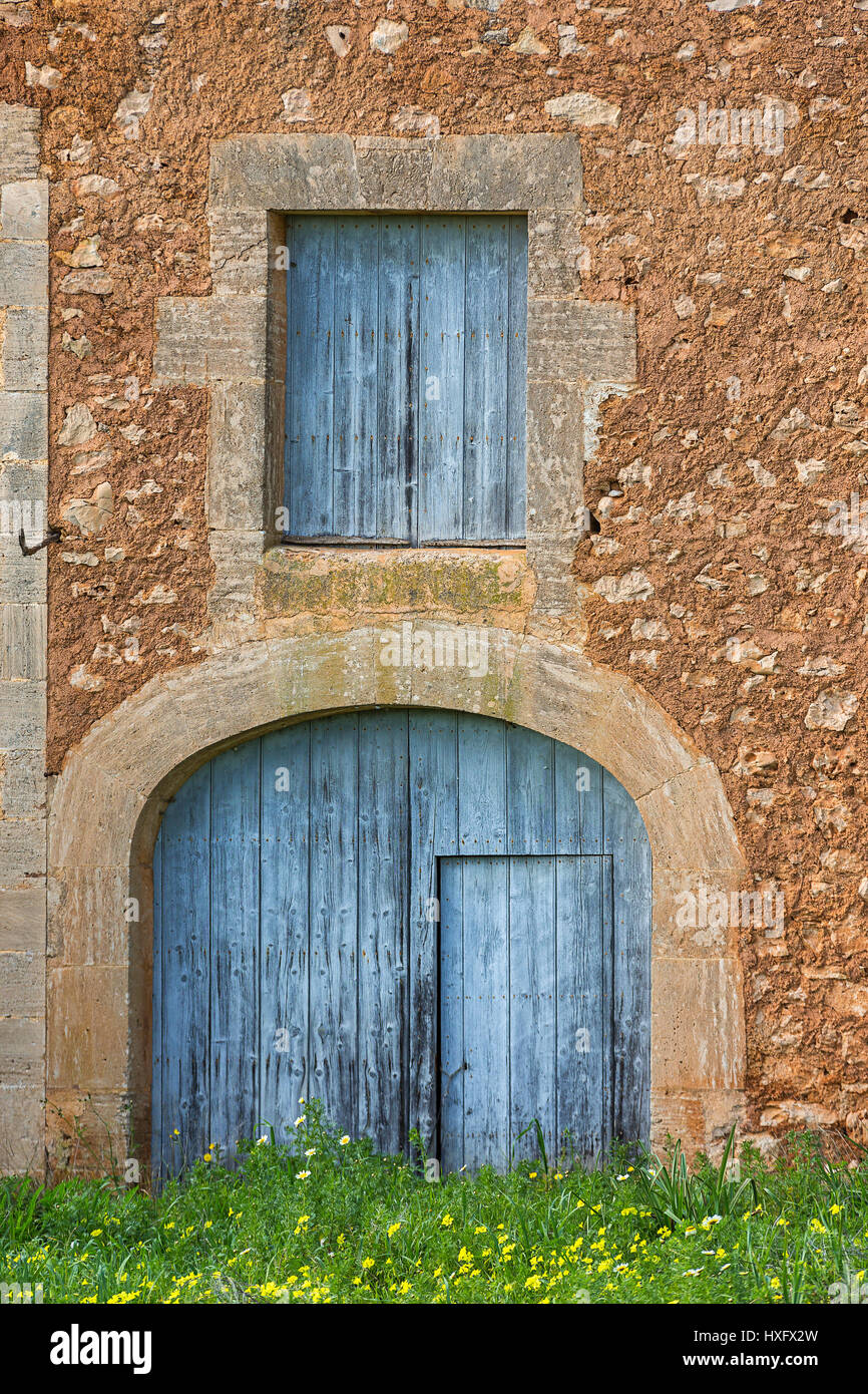 Scheunentor hi-res stock photography and images - Alamy
