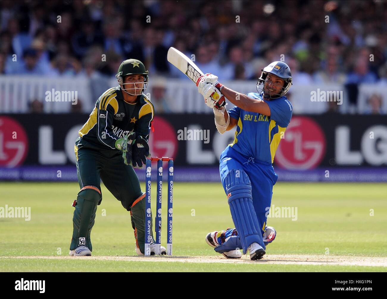 Kumar sangakkara sri lanka hi-res stock photography and images - Alamy