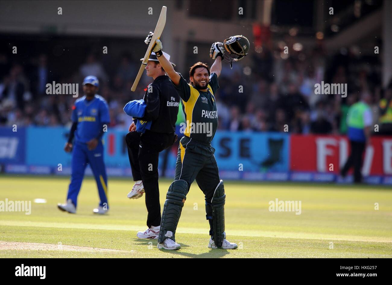 SHAHID AFARIDI CELEBRATES VICT PAKISTAN V SRI LANKA LORDS LONDON ...