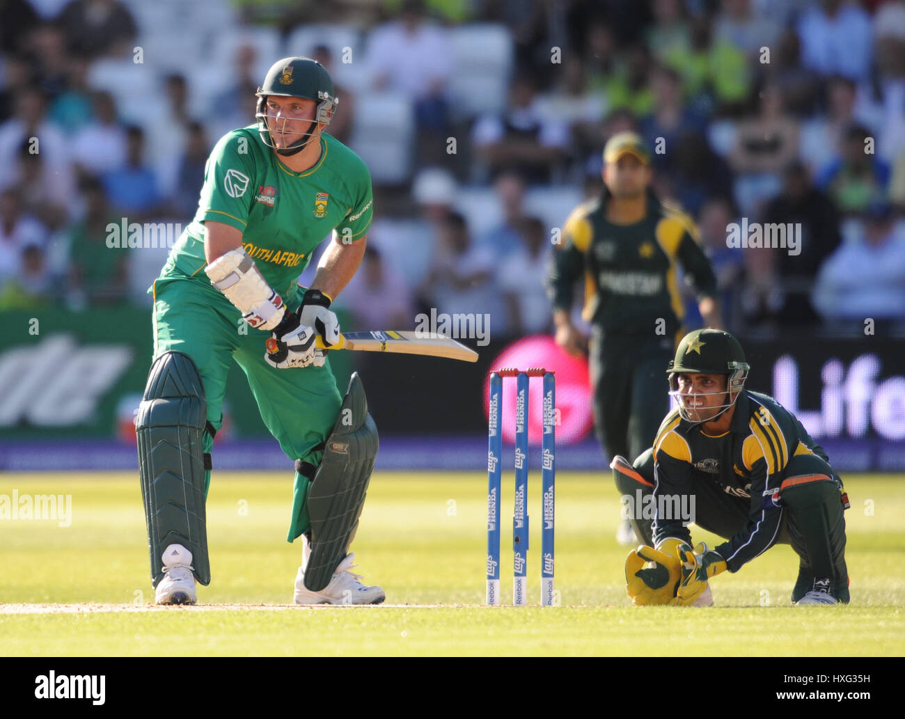GRAEME SMITH & KAMRAN AKMAL PAKISTAN V SOUTH AFRICA TRENT BRIDGE ...