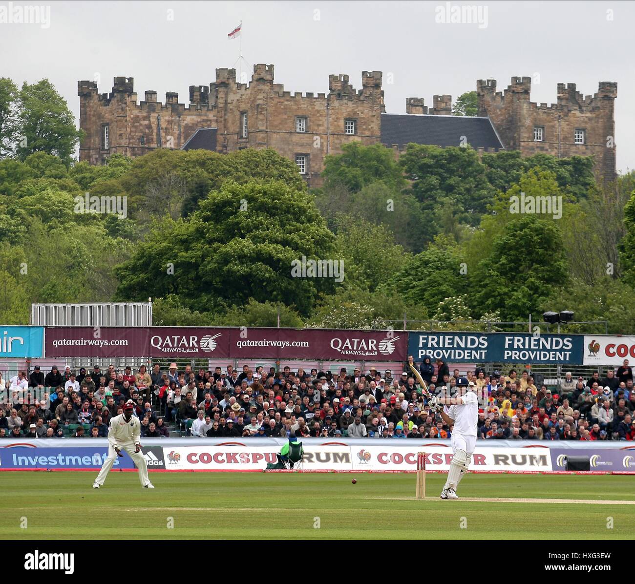 Lumley castle hi-res stock photography and images - Alamy