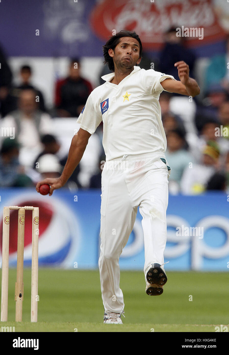 MOHAMMAD ASIF PAKISTAN PAKISTAN HEADINGLEY LEEDS ENGLAND 22 July 2010 ...
