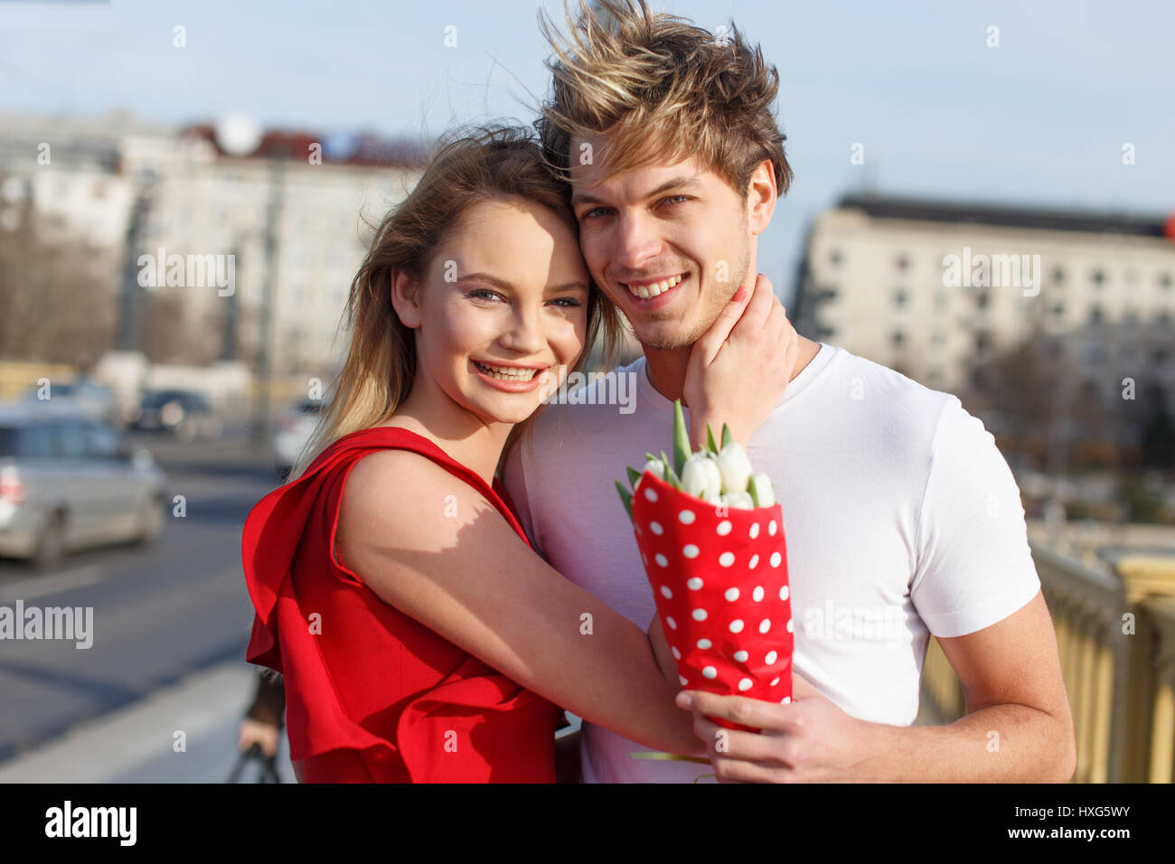 Happy couple teeth smile outdoor together Stock Photo - Alamy