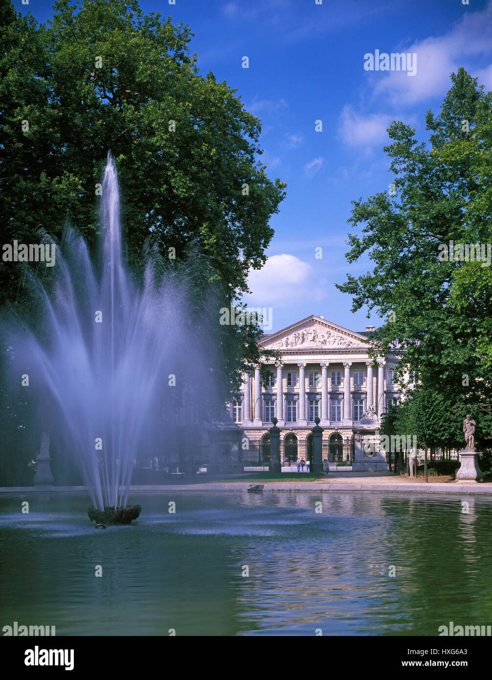 Palace brussels hi-res stock photography and images - Alamy