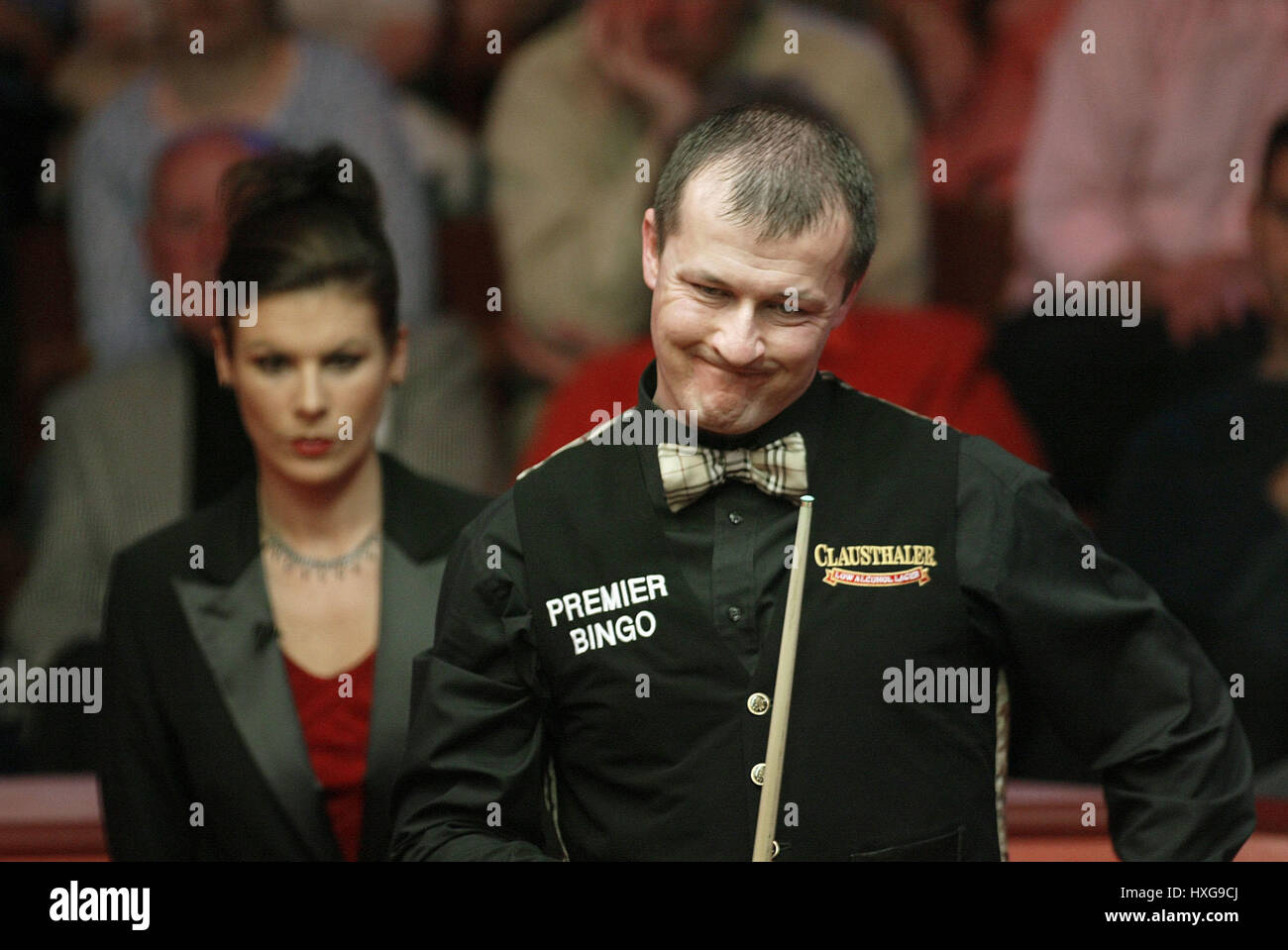 IAN MCCULLOCH & MICHAELA TABB ENGLAND & REFEREE CRUCIBLE SHEFFIELD ...
