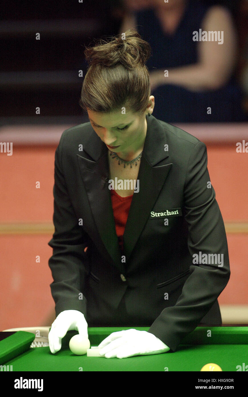 Michaela tabb snooker referee crucible hi-res stock photography and ...
