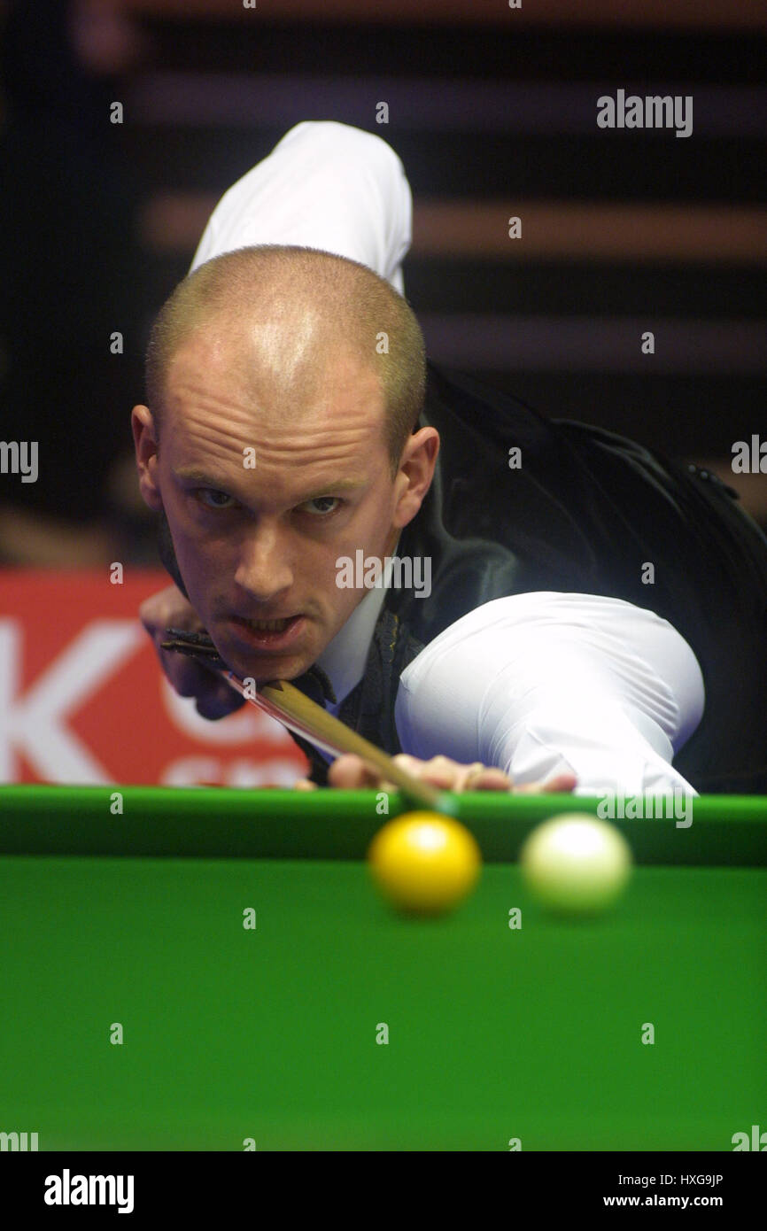 Peter ebdon 2001 hi-res stock photography and images - Alamy