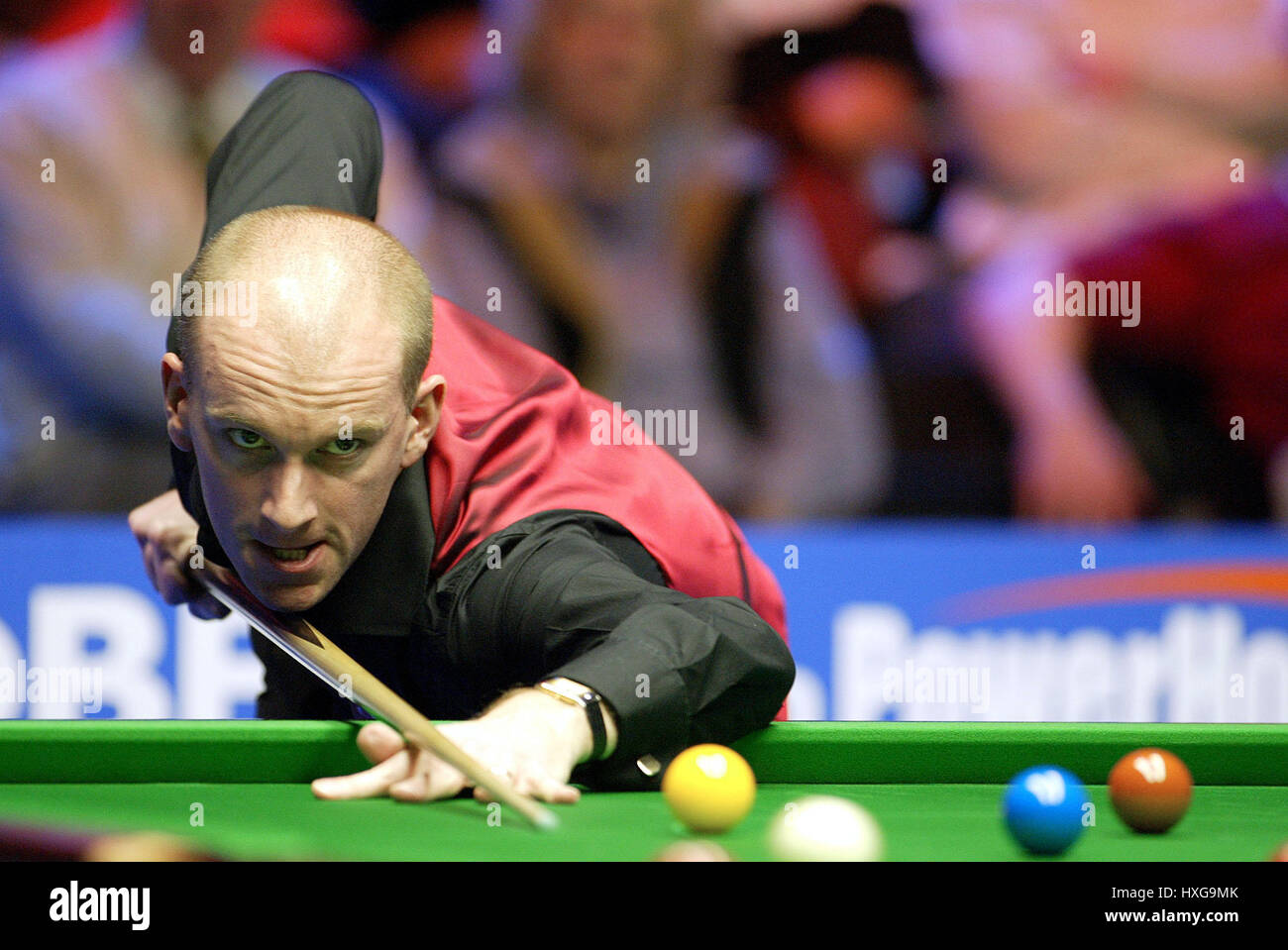 Peter ebdon 2002 hi-res stock photography and images - Alamy