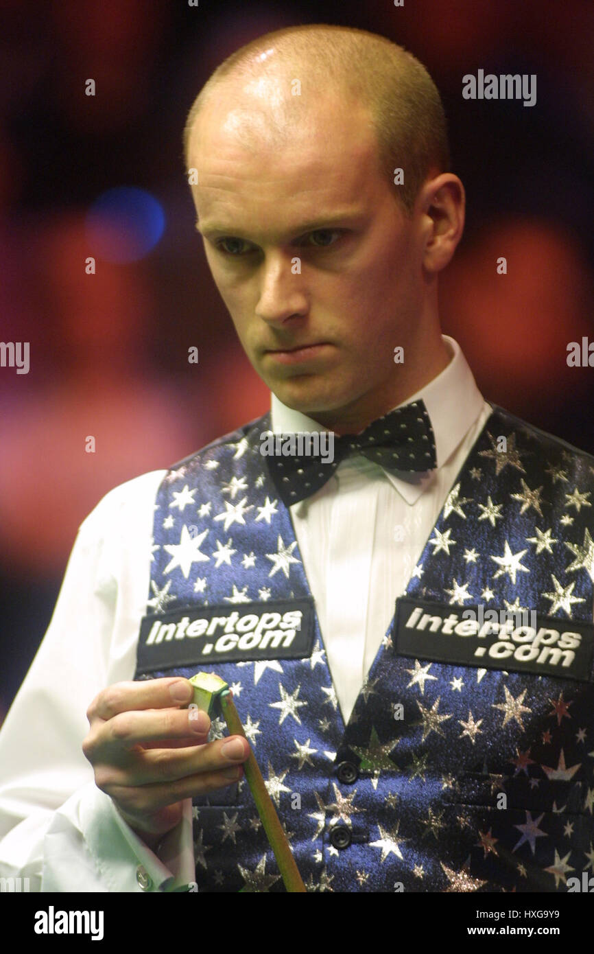 PETER EBDON ENGLAND BARBICAN CENTRE YORK 09 December 2001 Stock Photo ...