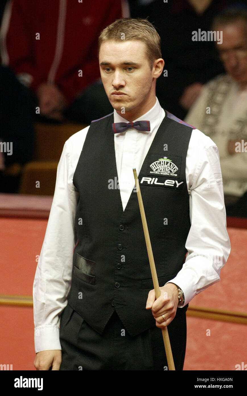 STEPHEN HENDRY SCOTLAND SHEFFIELD SHEFFIELD 30 April 2002 Stock Photo ...