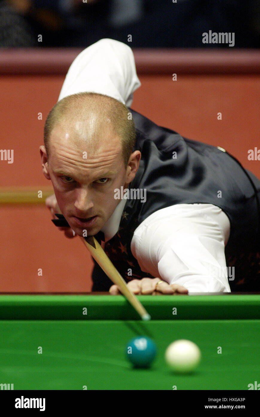 Peter ebdon 2002 hi-res stock photography and images - Alamy