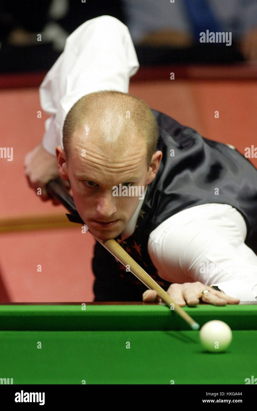 Peter ebdon 2002 hi-res stock photography and images - Alamy