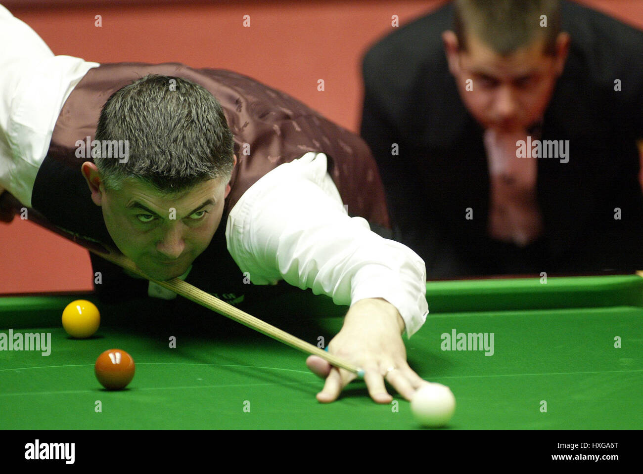 JOHN PARROTT ENGLAND 23 April 2002 Stock Photo - Alamy