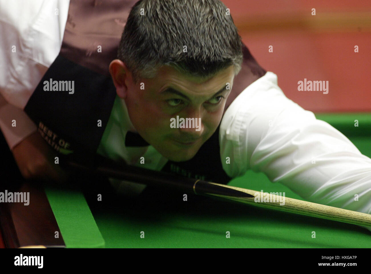 John parrott embassy world snooker hi-res stock photography and images ...