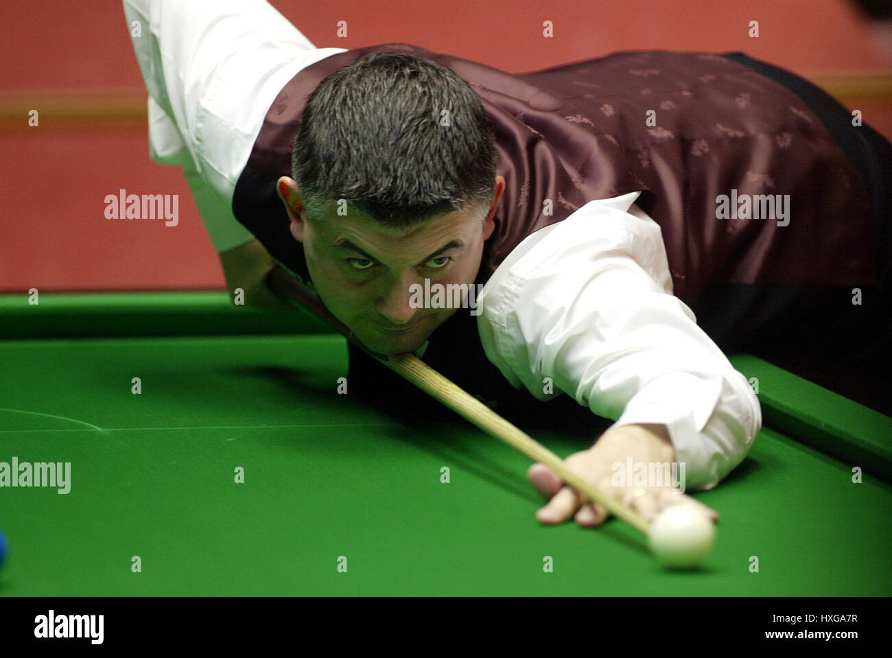 John parrott embassy world snooker hi-res stock photography and images ...
