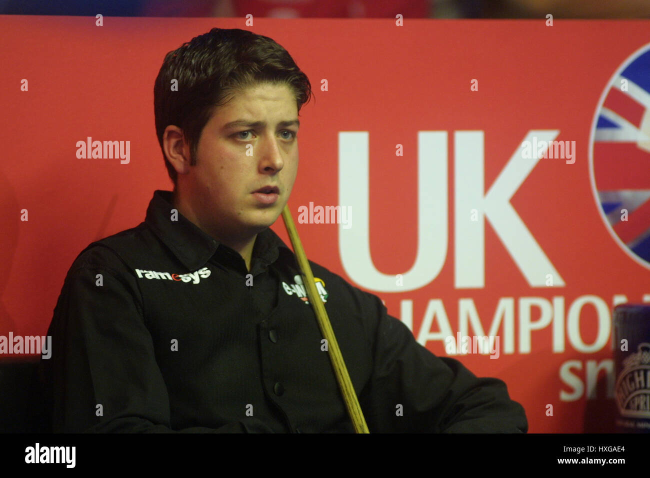 MATTHEW STEVENS WALES BARBICAN CENTRE YORK 09 December 2001 Stock Photo ...
