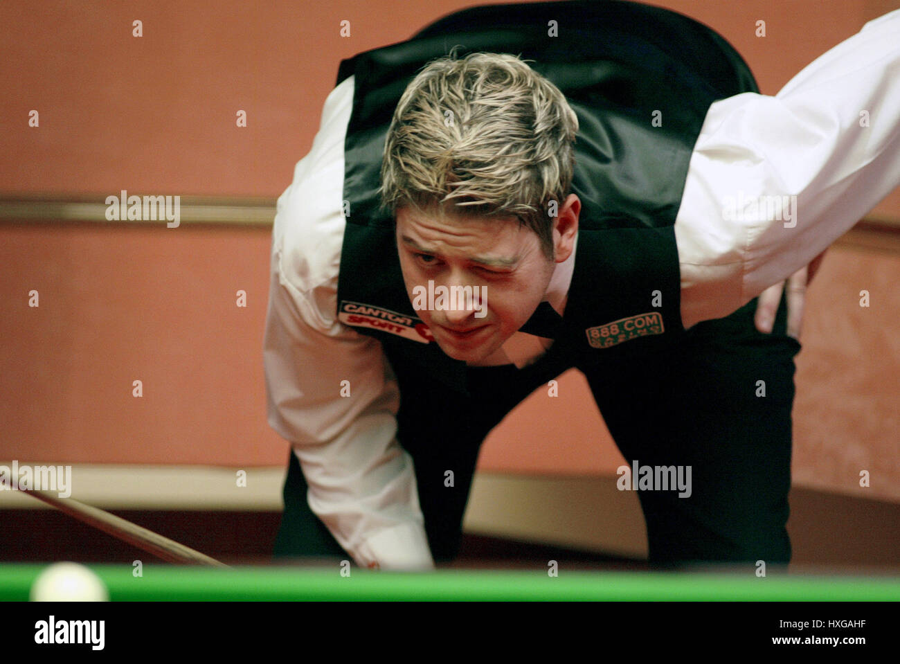 MATTHEW STEVENS WALES THE CRUCIBLE THEATRE SHEFFIELD 17 April 2004 ...