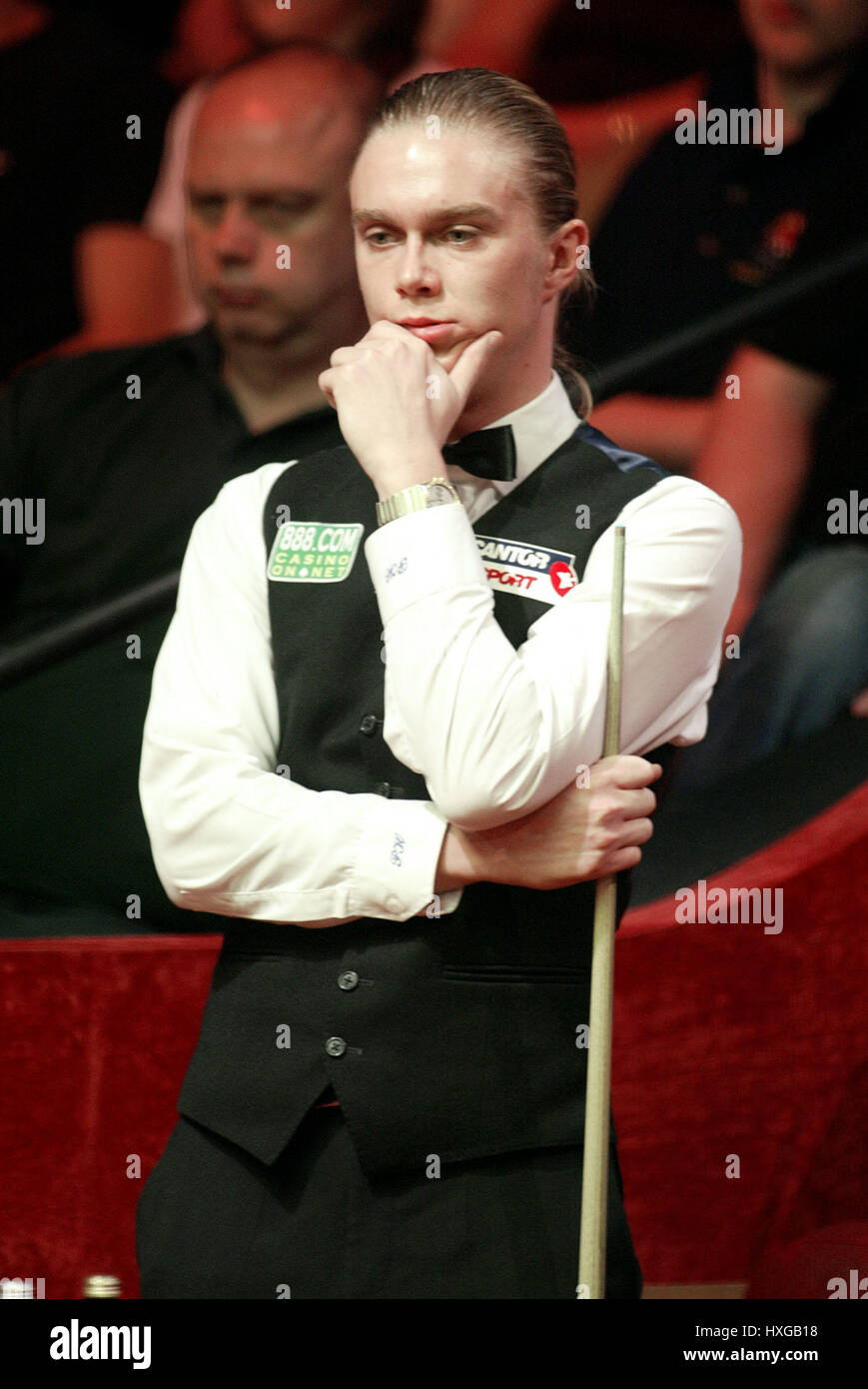 PAUL HUNTER ENGLAND THE CRUCIBLE THEATRE SHEFFIELD 24 April 2004 Stock ...