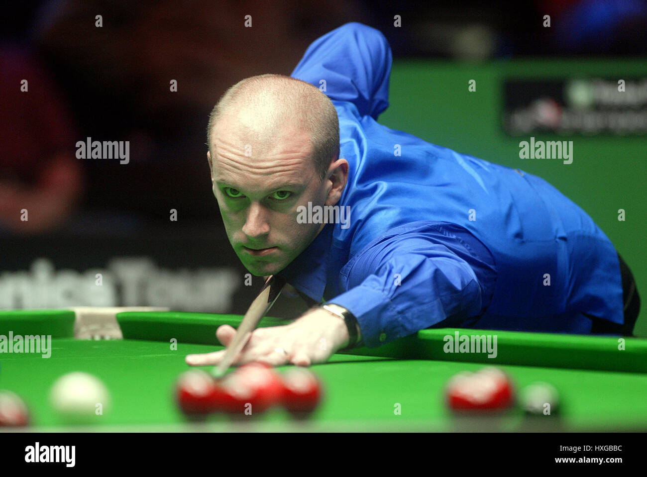 Peter ebdon 2003 hi-res stock photography and images - Alamy