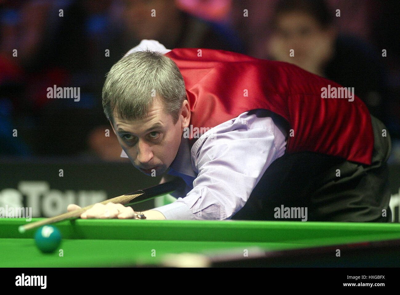 Nigel bond snooker hi-res stock photography and images - Alamy