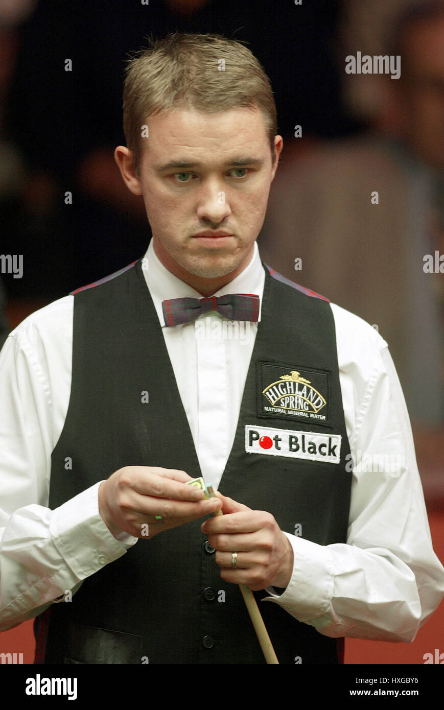 Stephen hendry cue hi-res stock photography and images - Alamy