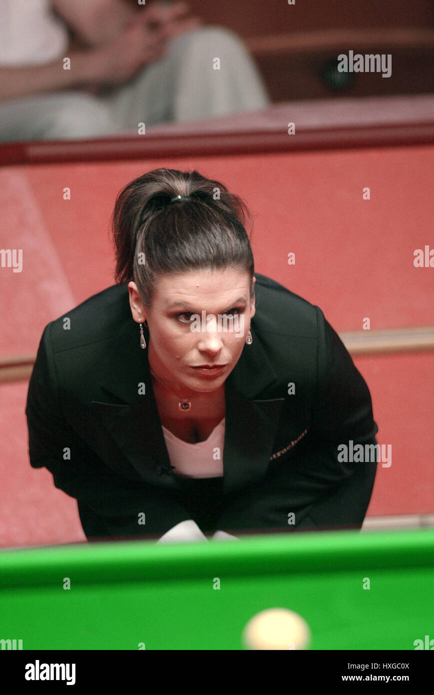 Michaela tabb snooker referee crucible hi-res stock photography and ...