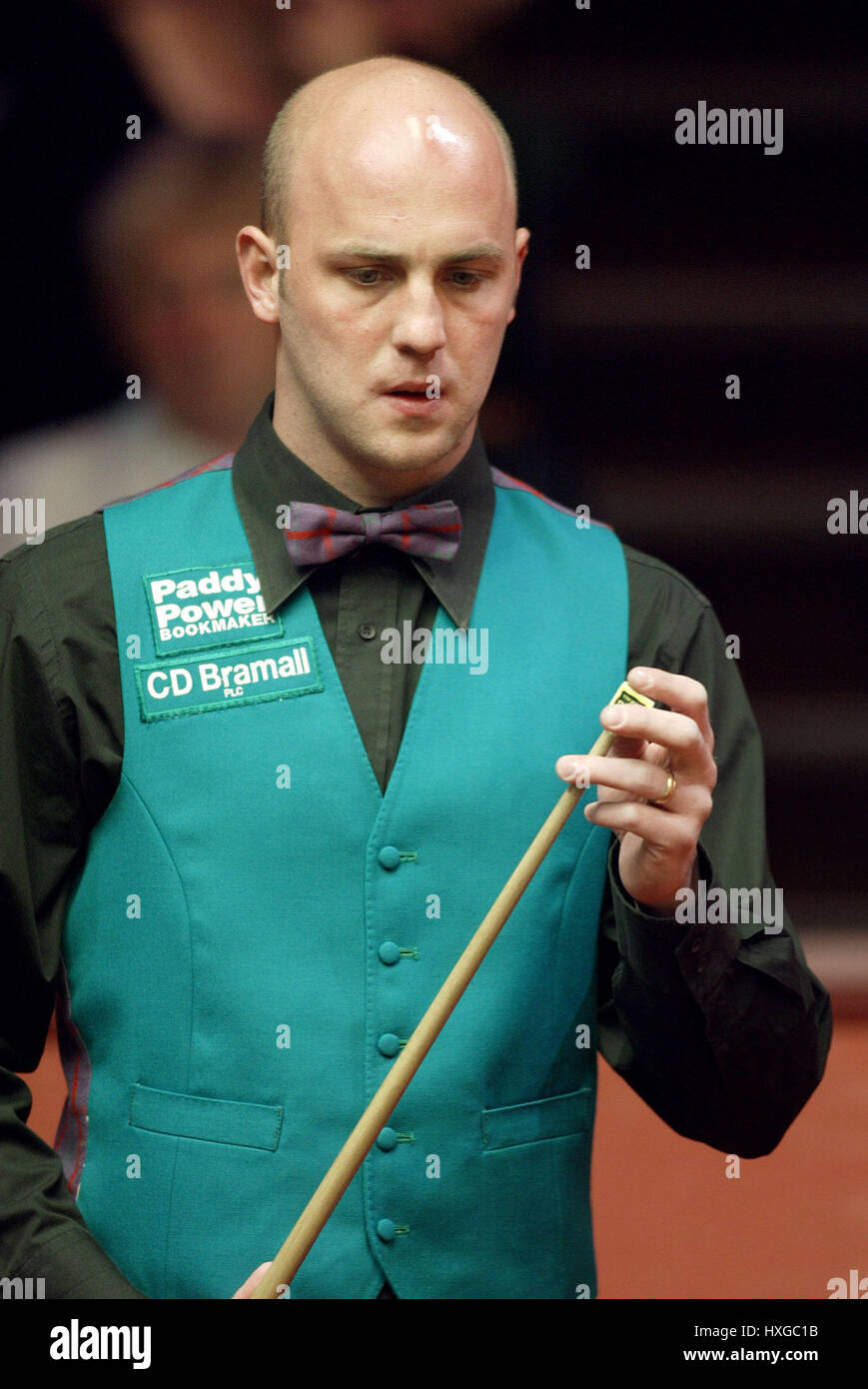MARK KING ENGLAND CRUCIBLE SHEFFIELD ENGLAND 20 April 2003 Stock Photo ...