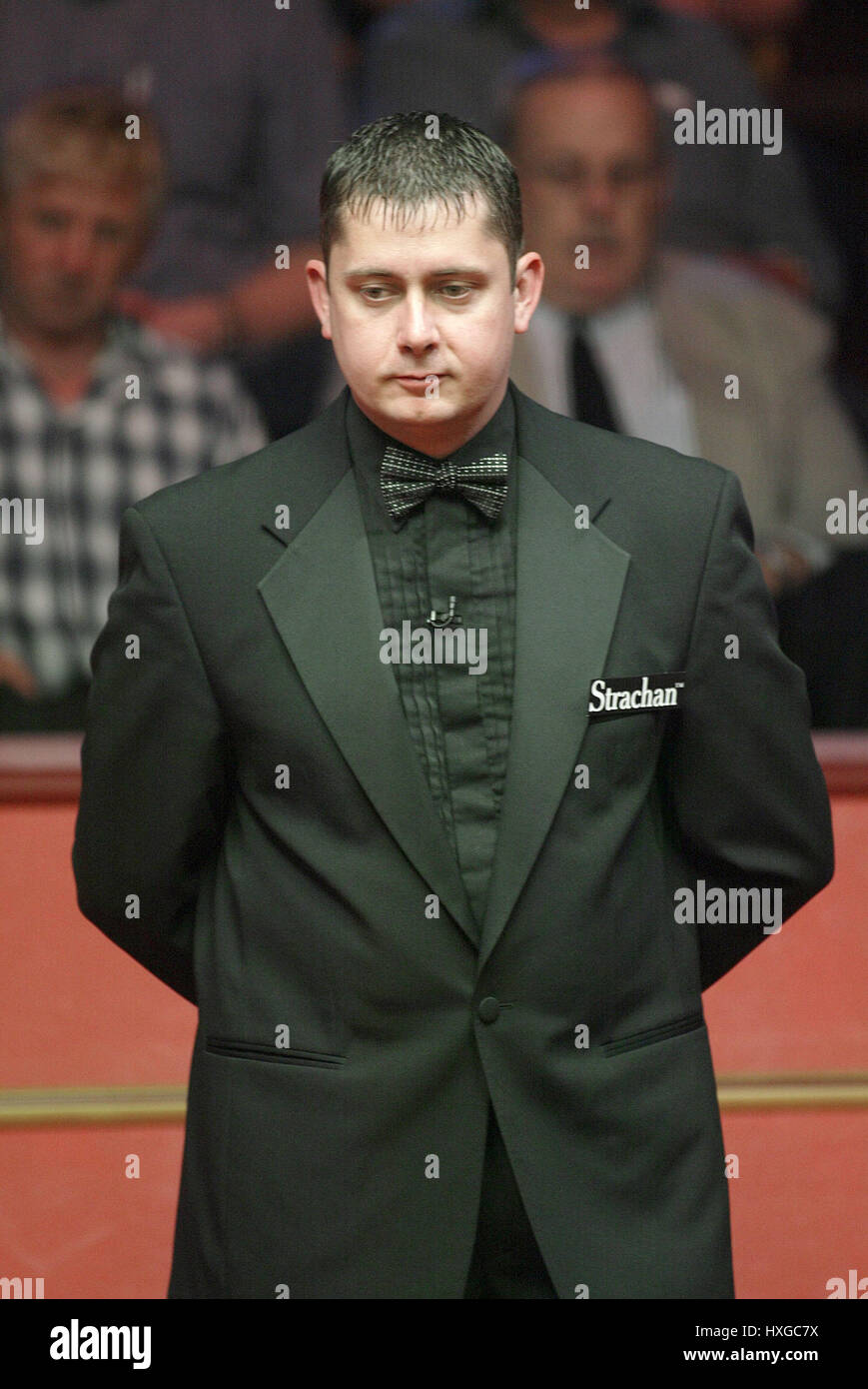 PAUL COLLIER REFEREE CRUCIBLE SHEFFIELD ENGLAND 23 April 2003 Stock ...