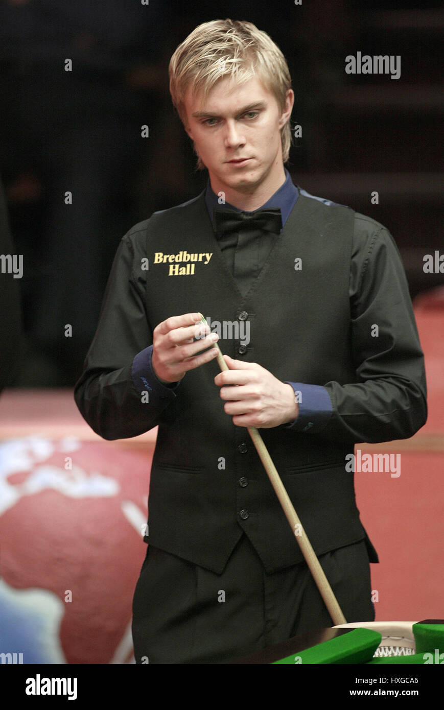 PAUL HUNTER ENGLAND CRUCIBLE SHEFFIELD ENGLAND 24 April 2003 Stock ...