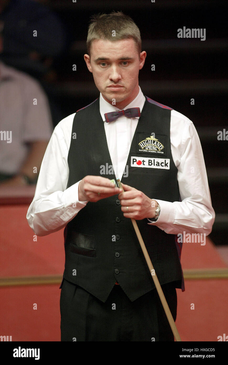 Stephen hendry cue hi-res stock photography and images - Alamy