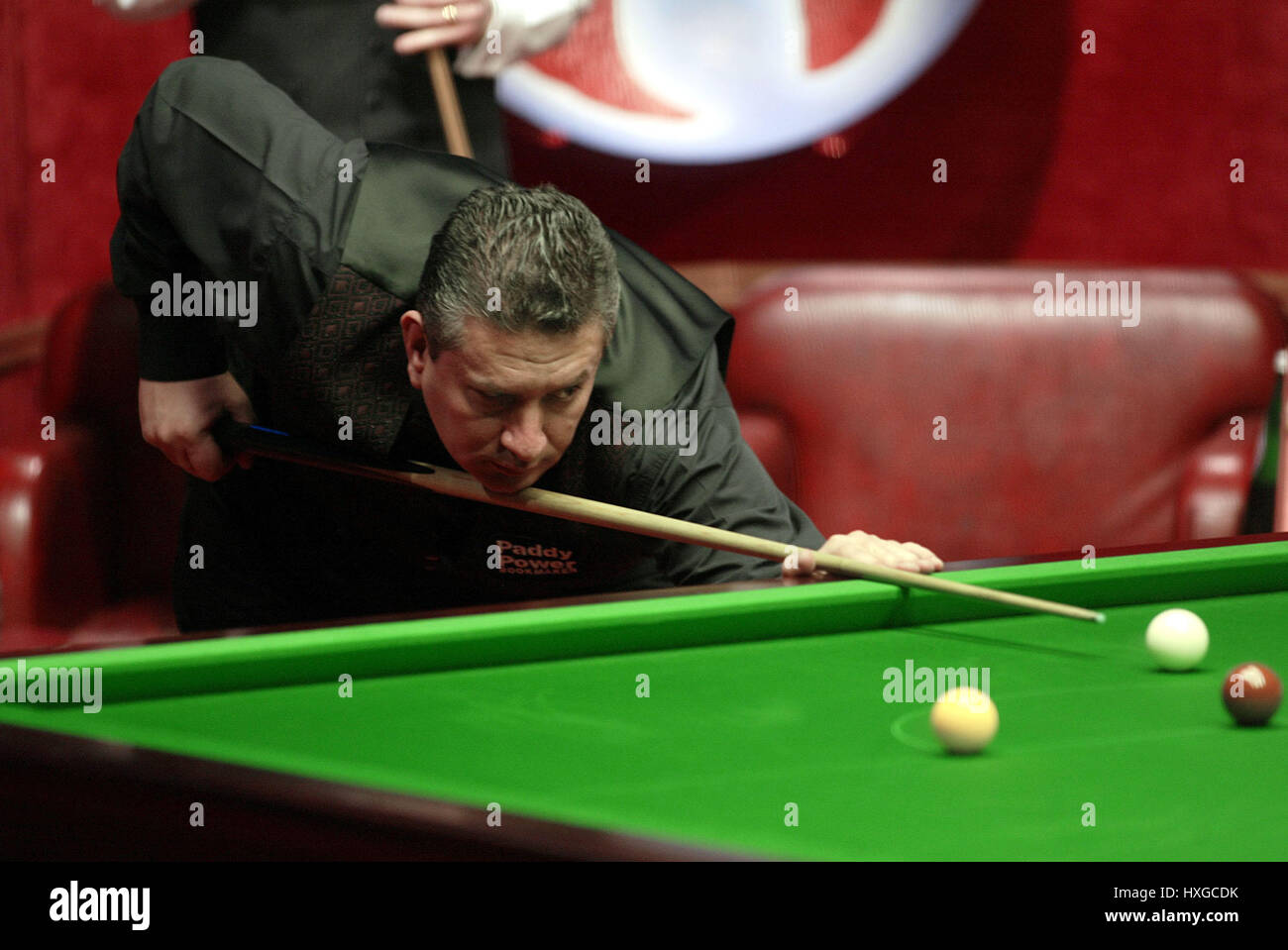 TONY DRAGO MALTA CRUCIBLE SHEFFIELD ENGLAND 24 April 2003 Stock Photo ...