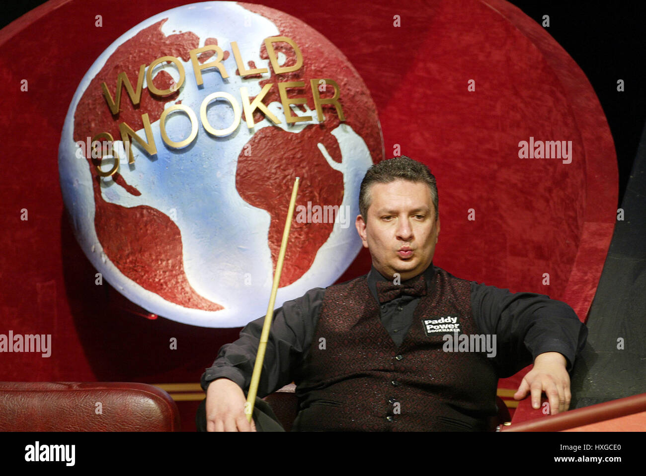 TONY DRAGO MALTA CRUCIBLE SHEFFIELD ENGLAND 24 April 2003 Stock Photo ...