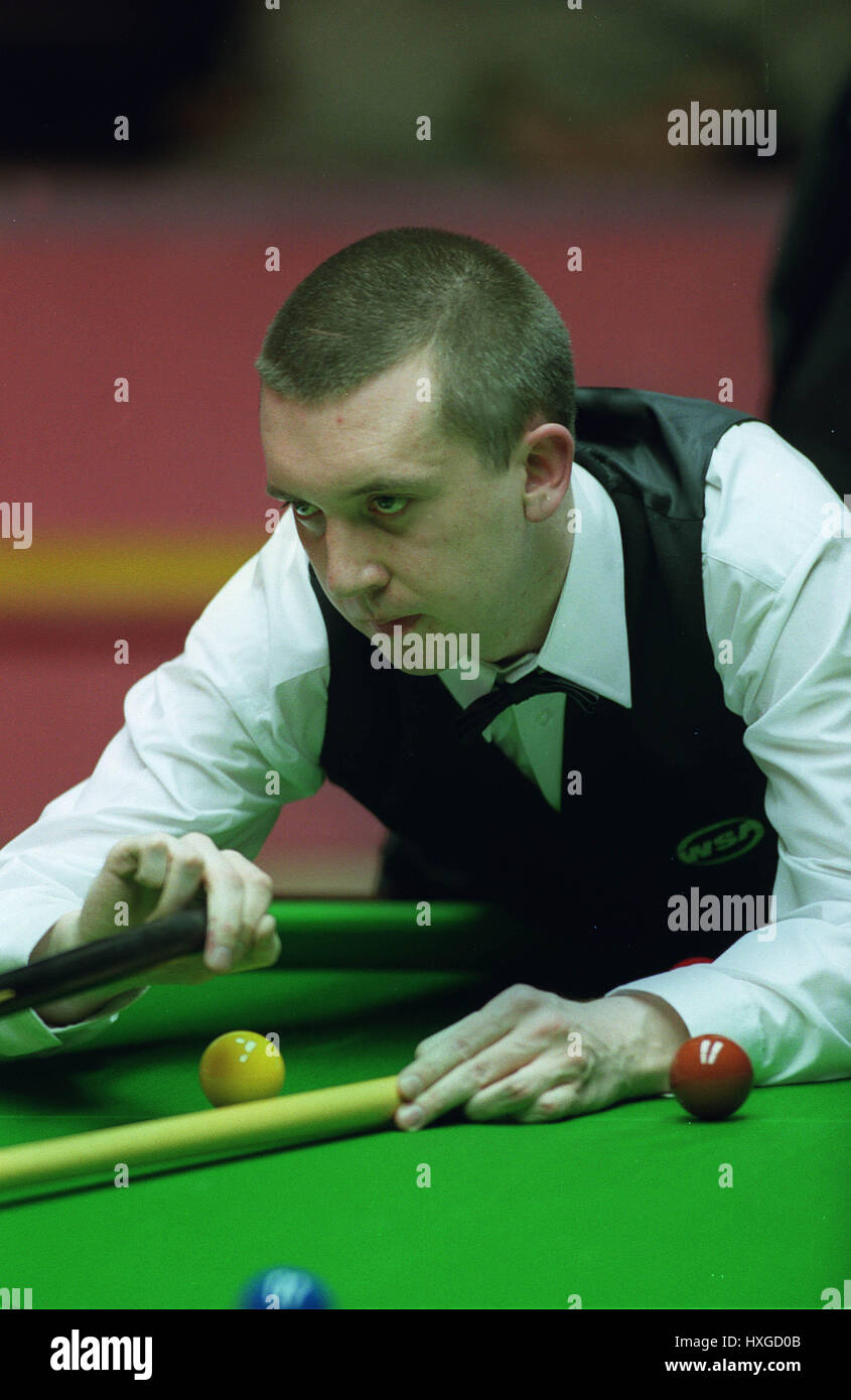 JOHN LARDNER EMBASSY WORLD CHAMPIONSHIPS 23 April 1999 Stock Photo - Alamy