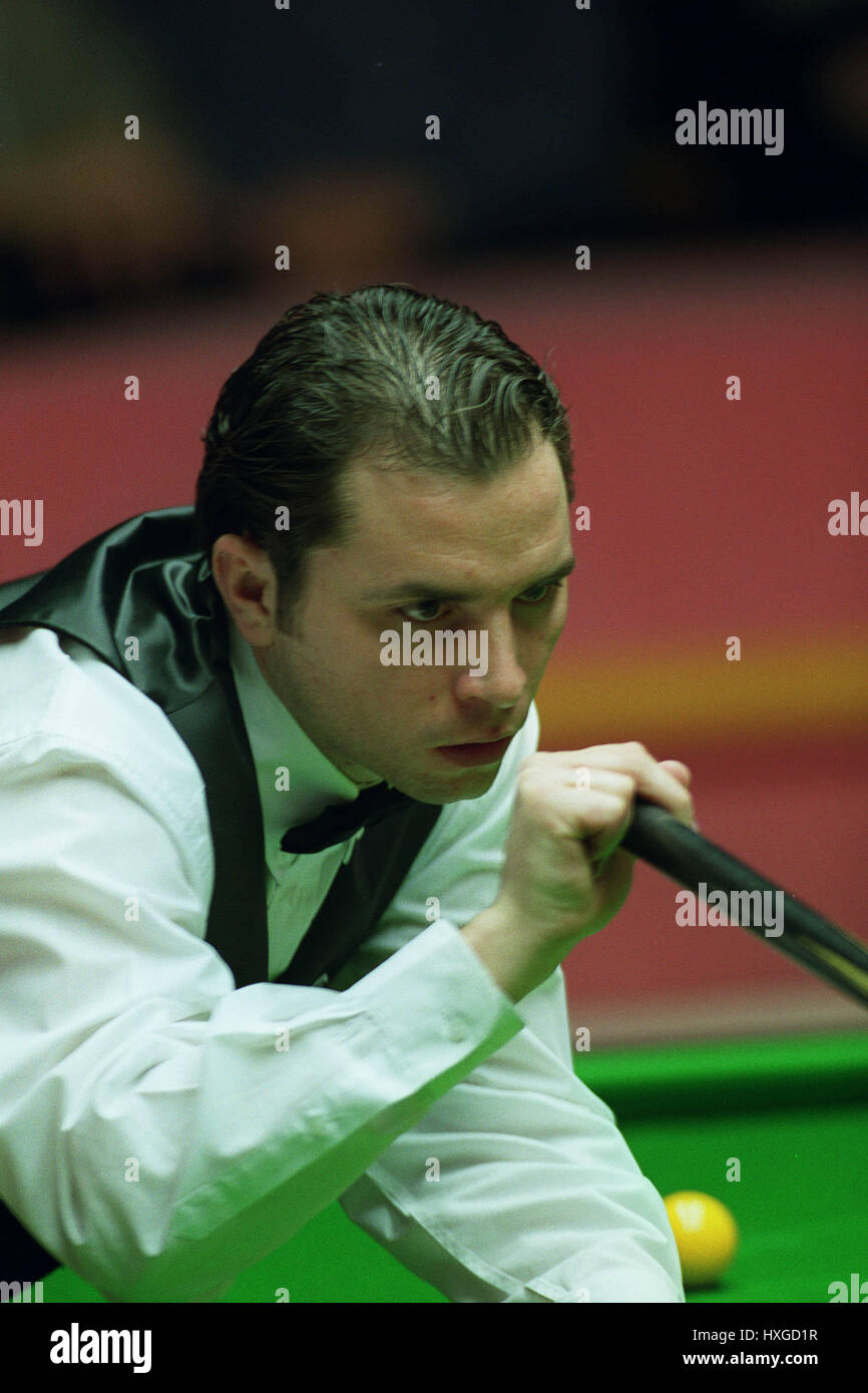JOE PERRY EMBASSY WORLD CHAMPIONSHIPS 23 April 1999 Stock Photo - Alamy