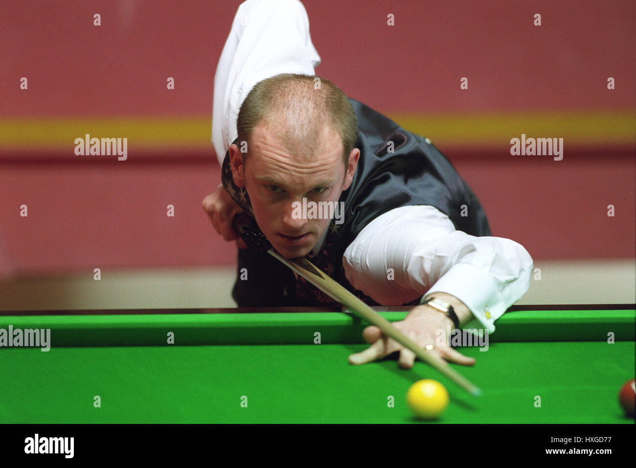 Peter ebdon 1999 hi-res stock photography and images - Alamy