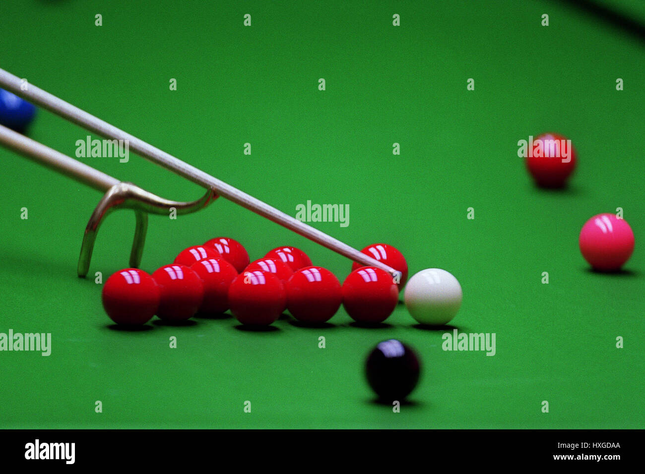 SPIDER REST EMBASSY SNOOKER SHEFFIELD 17 April 1999 Stock Photo - Alamy