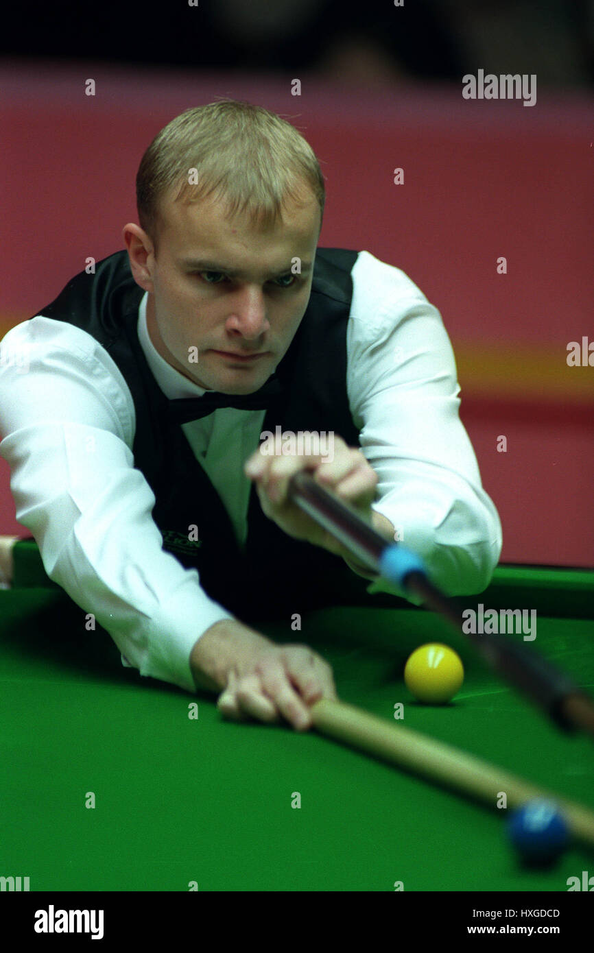 ANDY HICKS ENGLAND 30 April 1998 Stock Photo - Alamy